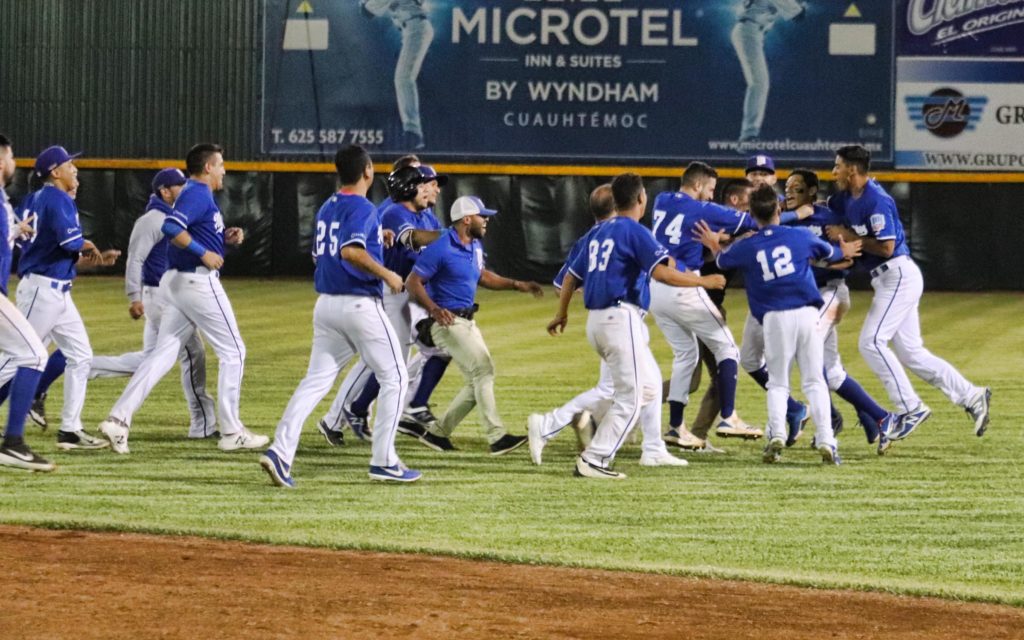 TORONJO SE VISTE DE HÉROE Y MANZANEROS DEJA EN EL TERRENO A DORADOS ...